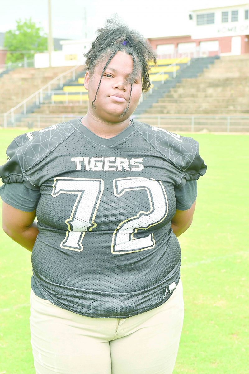 Boone first female football athlete at GMS – The Greenville Standard