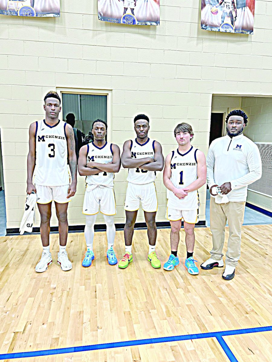 McKenzie honors basketball seniors – The Greenville Standard